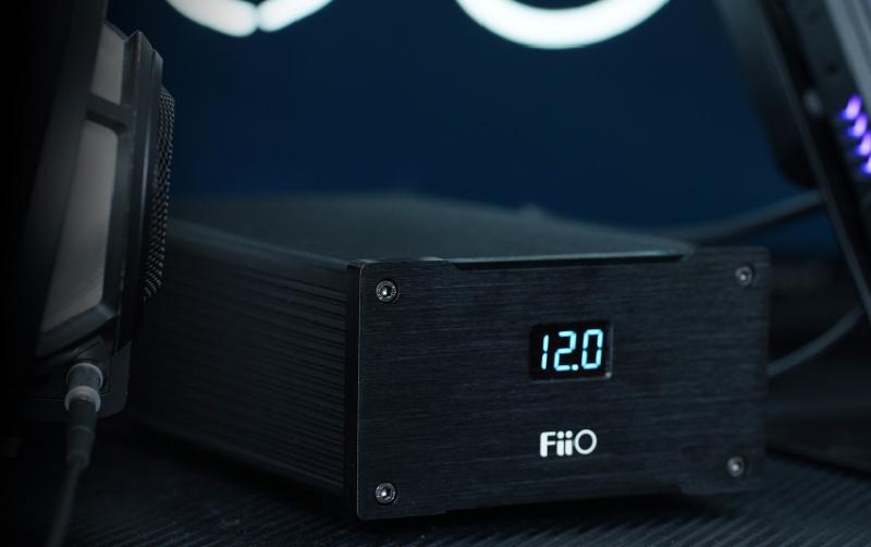 FiiO PL50 Linear Power Supply Regulated and Low-Noise AC Adaptor Canada ...
